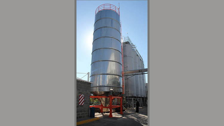 Fábrica de silos y tolvas para almacenaje | Prillwitz y CIA SRL